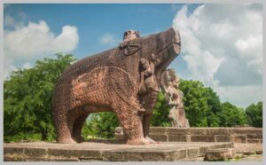 Varaha Roopam Daiva Varishtam - Lyrics - Bale Tulu Kalpuga